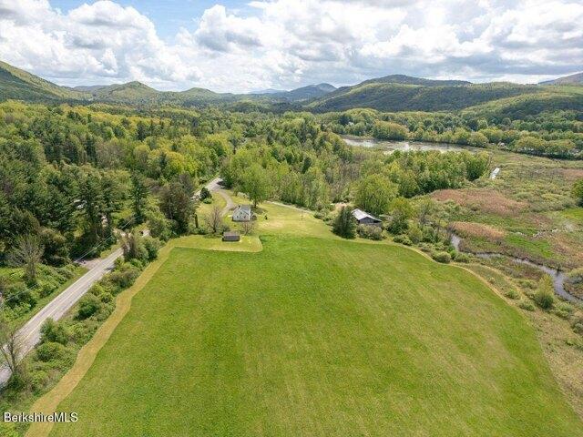 house with 4 bedroom, West Stockbridge MA DLS103018233