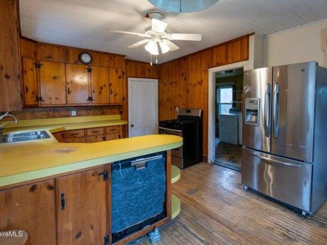 house with 4 bedroom, West Stockbridge MA DS103037118