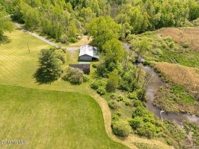 house with 4 bedroom, West Stockbridge MA ES105174718