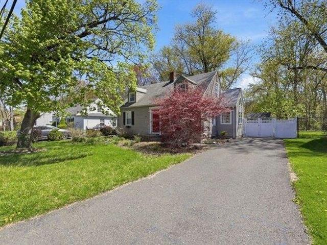 house with 4 bedroom, West Springfield MA DLS101896319
