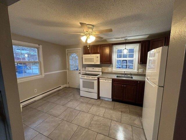 house with 4 bedroom, West Springfield MA DLS102801275