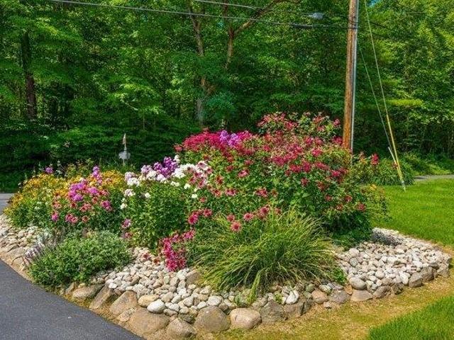 house with 4 bedroom, West Springfield MA ES105095456