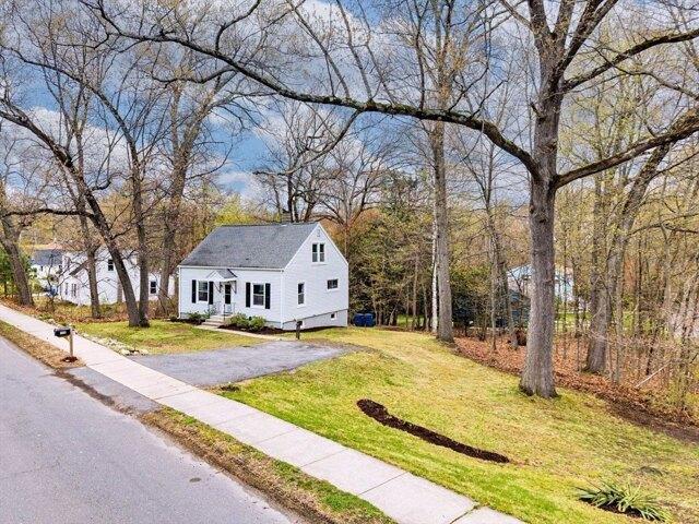 house with 4 bedroom, West Springfield MA ES102825340