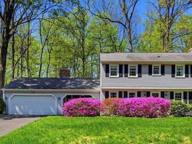 house with 4 bedroom, West Springfield MA ES103931510
