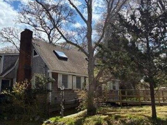 house with 4 bedroom, West Tisbury MA DS103442987