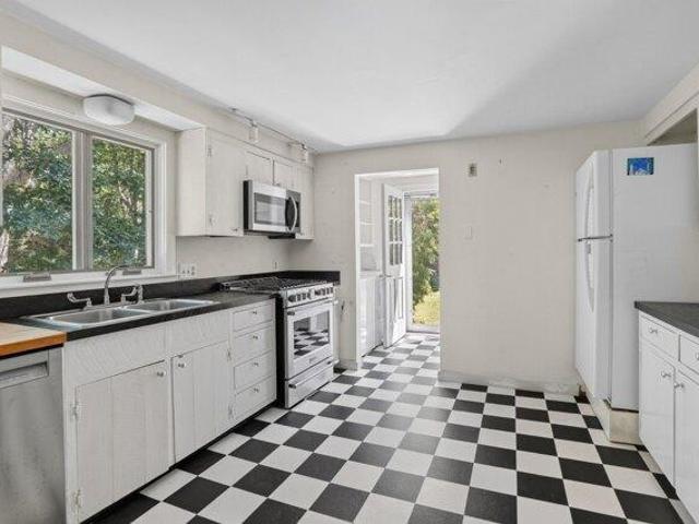 house with 4 bedroom, West Tisbury MA ES104567255