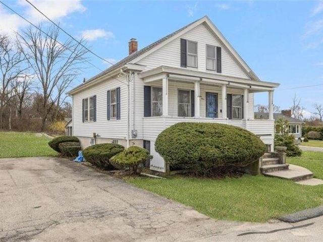 house with 4 bedroom, West Warwick RI DS102217934