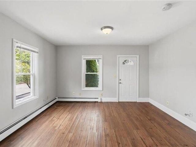 house with 4 bedroom, West Warwick RI DS103223694