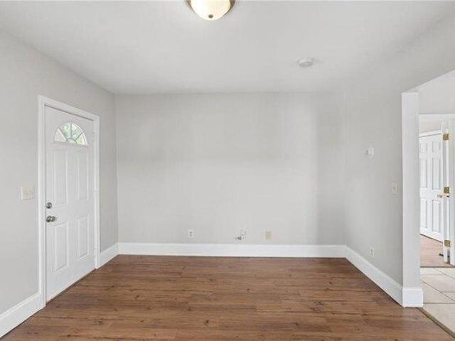 house with 4 bedroom, West Warwick RI ES103496034