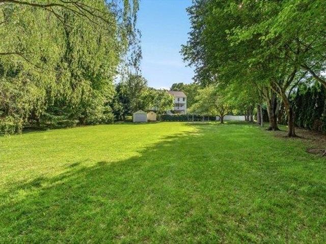 house with 4 bedroom, Westborough MA DS103809157