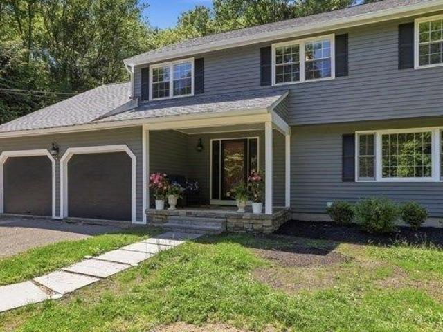 house with 4 bedroom, Westborough MA DS104077239