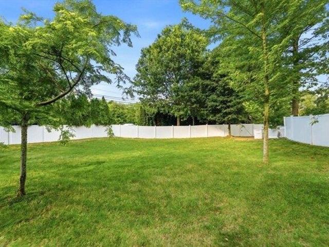 house with 4 bedroom, Westborough MA ES103809157