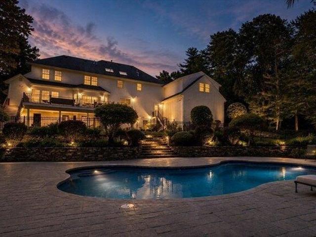 house with 4 bedroom, Westborough MA ES104831404