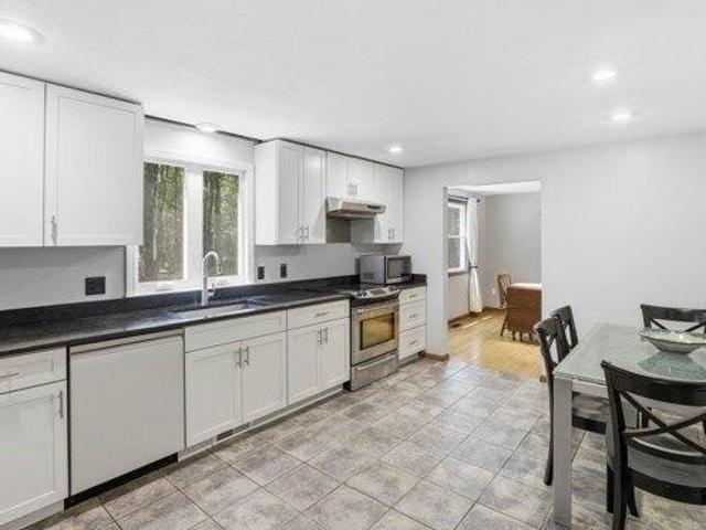 house with 4 bedroom, Westborough MA ES105079700