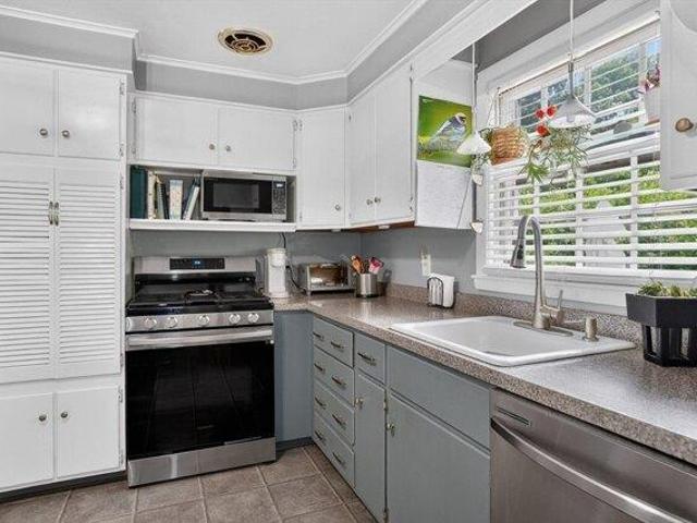 house with 4 bedroom, Westborough MA ES105173060