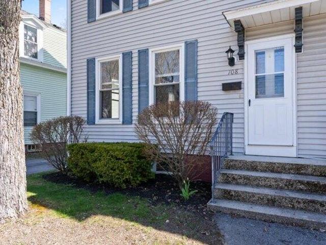 house with 4 bedroom, Westbrook ME DS102479403