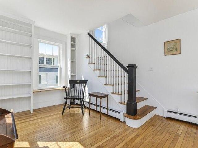 house with 4 bedroom, Westbrook ME ES103663535
