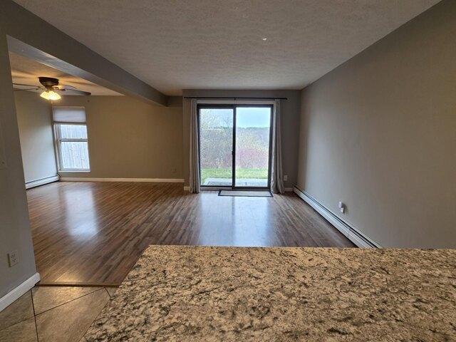 house with 4 bedroom, Westbrook ME ES103070878