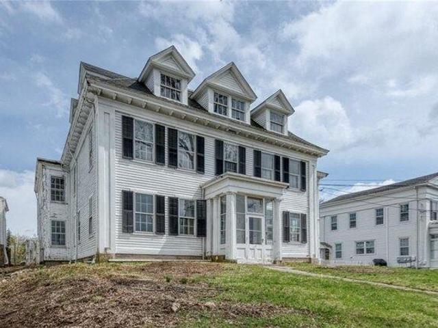 house with 4 bedroom, Westerly RI ES104148725