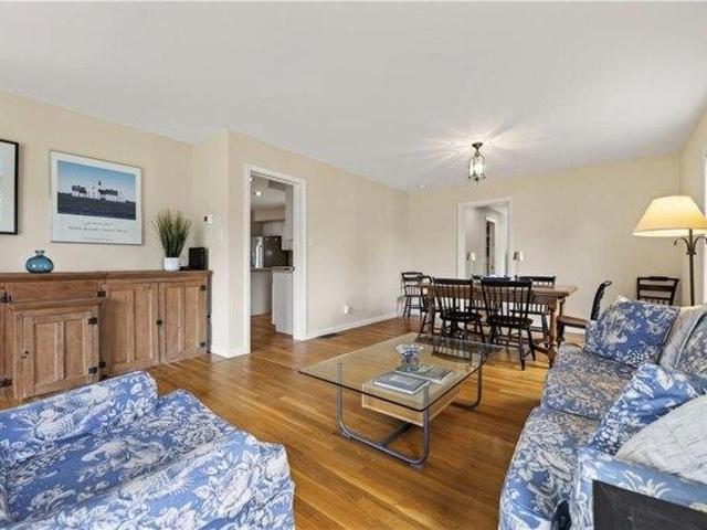 house with 4 bedroom, Westerly RI ES105233315
