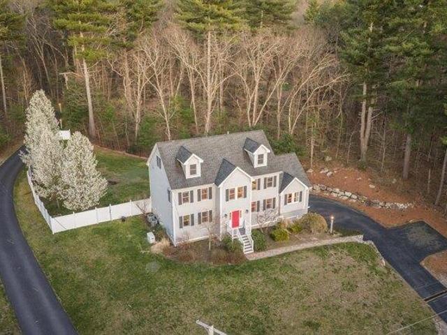 house with 4 bedroom, Westford MA DLS102029532