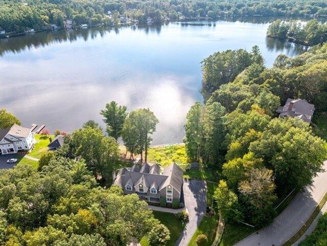 house with 4 bedroom, Westford MA DLS102029025