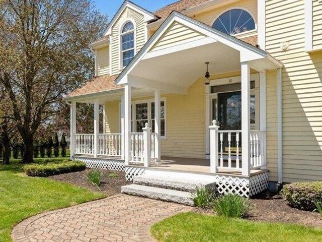 house with 4 bedroom, Westford MA DLS102213328