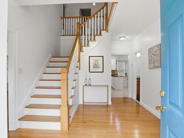 house with 4 bedroom, Westford MA DLS103071662