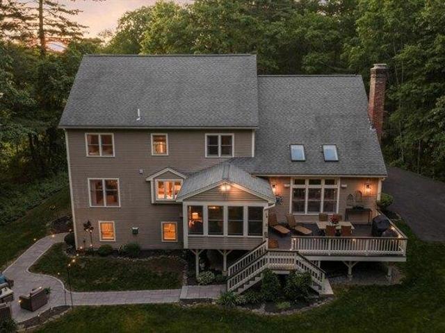 house with 4 bedroom, Westford MA DS103125022