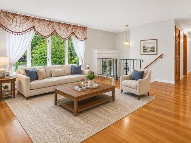 house with 4 bedroom, Westford MA DS104187625