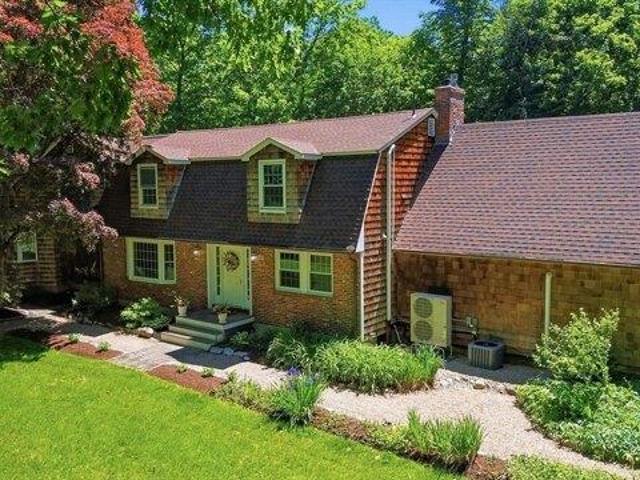 house with 4 bedroom, Westford MA DS104115926