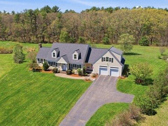 house with 4 bedroom, Westford MA ES103098098