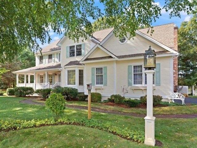house with 4 bedroom, Westford MA ES103162644