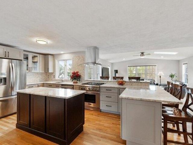 house with 4 bedroom, Westford MA ES103100699