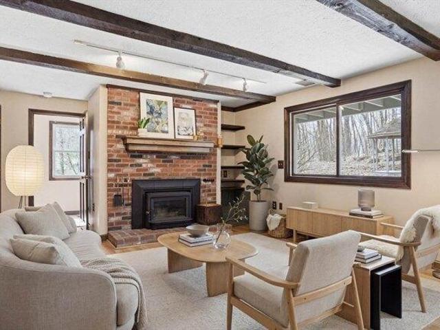 house with 4 bedroom, Westford MA ES103223575
