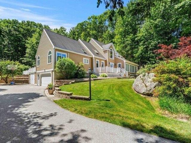 house with 4 bedroom, Westford MA ES103444764