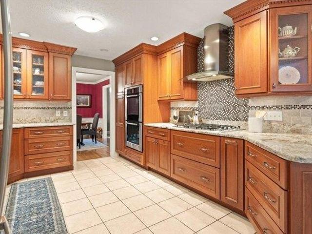house with 4 bedroom, Westford MA ES103932339