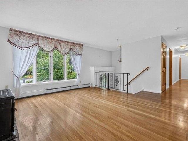 house with 4 bedroom, Westford MA ES104187625