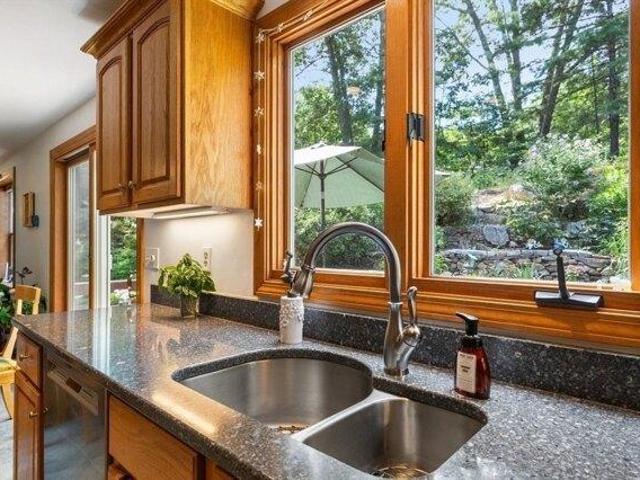 house with 4 bedroom, Westford MA ES105156702