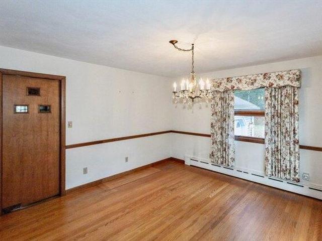 house with 4 bedroom, Westfield MA ES102961589