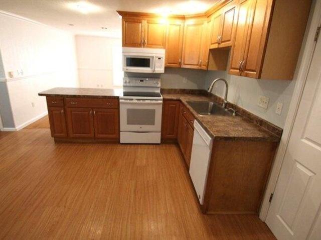 house with 4 bedroom, Westfield MA ES103494009