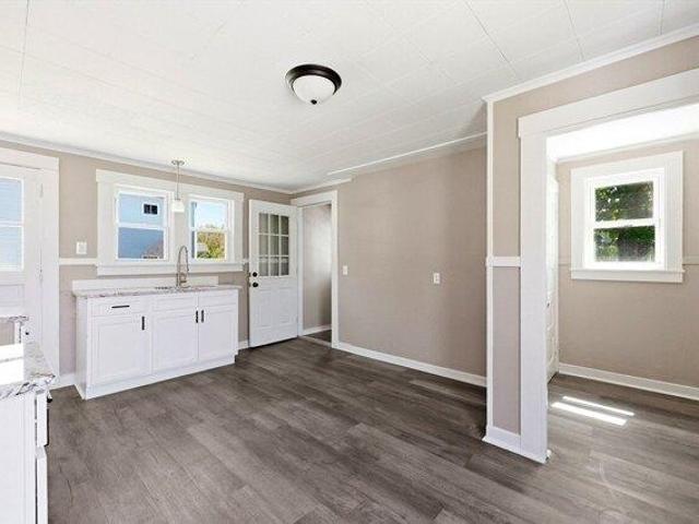 house with 4 bedroom, Westfield MA ES103034750