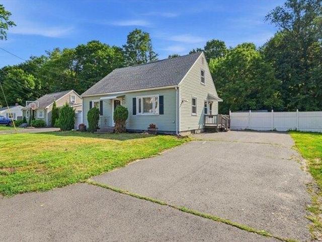 house with 4 bedroom, Westfield MA ES104650017