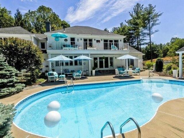 house with 4 bedroom, Westfield MA ES104788750