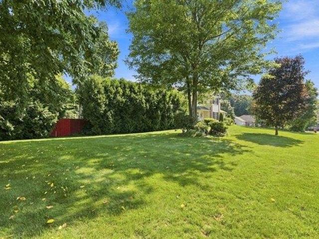 house with 4 bedroom, Westfield MA ES104906578