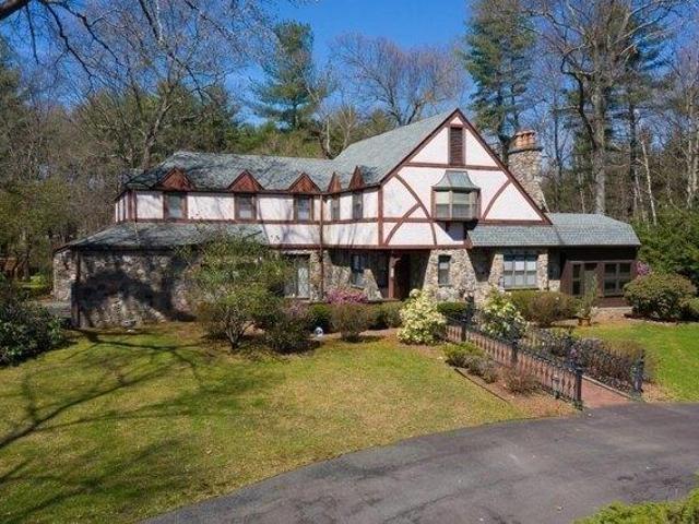 house with 4 bedroom, Westfield MA ES105114639
