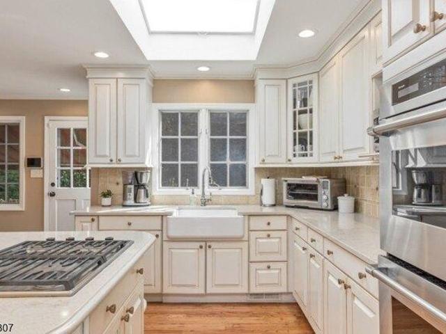 house with 4 bedroom, Westfield NJ ES105550505