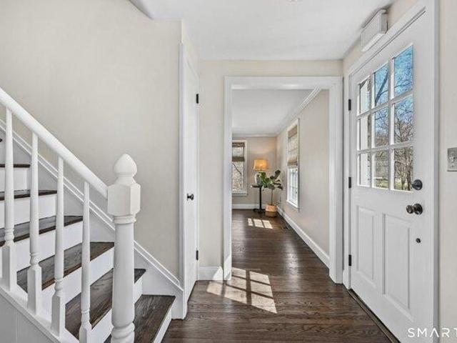 house with 4 bedroom, Weston CT DLS102216464