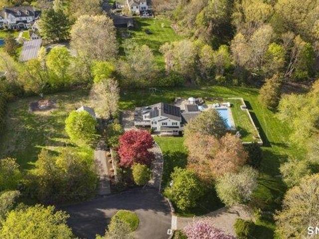 house with 4 bedroom, Weston CT DLS102595292