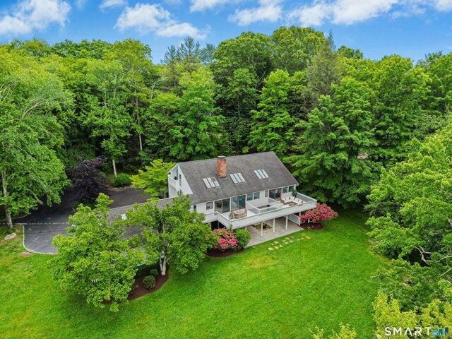 house with 4 bedroom, Weston CT DS104407400